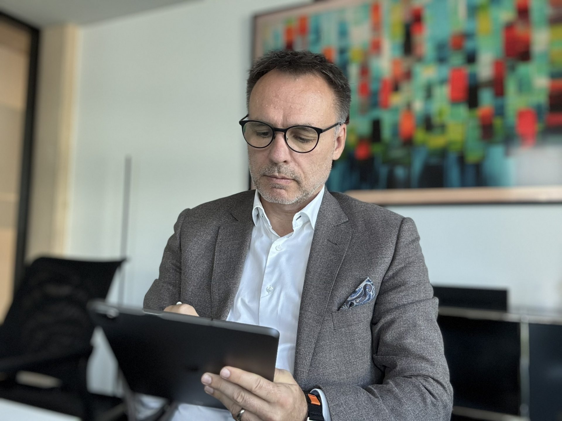 Mindset erfolgreicher Unternehmer: Denken wie ein Multimillionär | Honorarfinanz AG Saarland